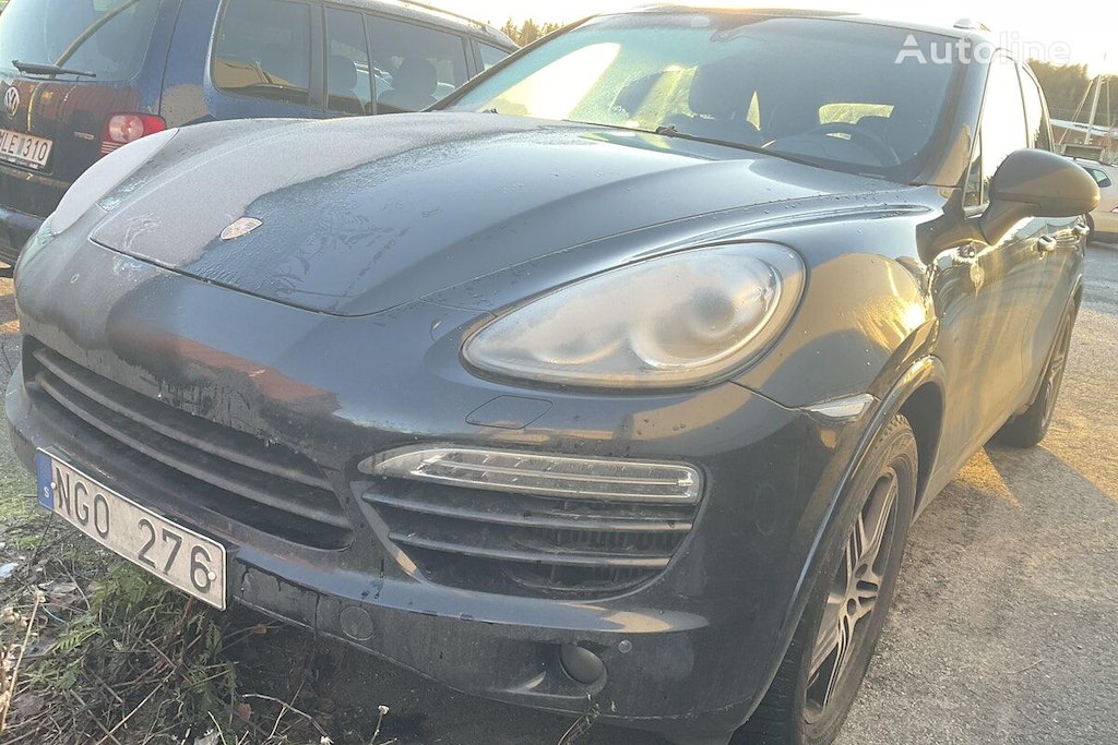 Prodaje se Porsche Cayenne krosover na aukciji