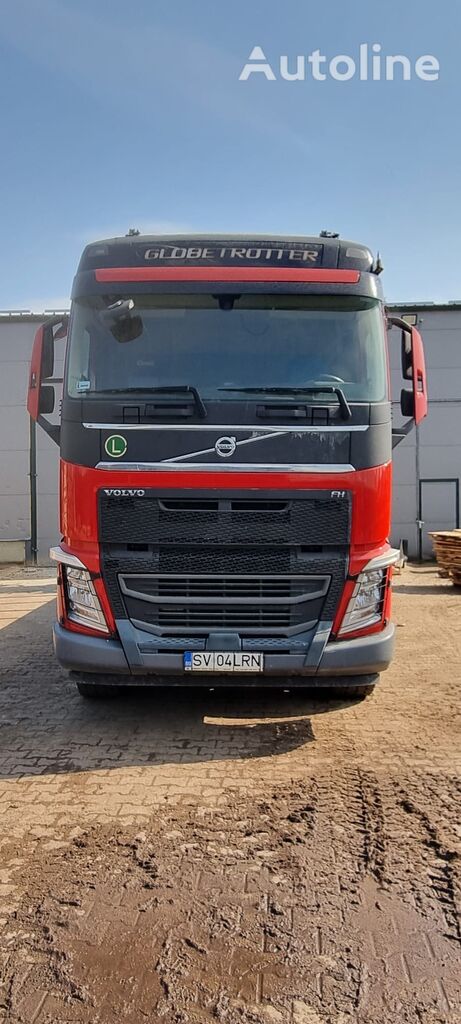 Volvo FH16 550 kamion za prevoz drva + šumarska prikolica