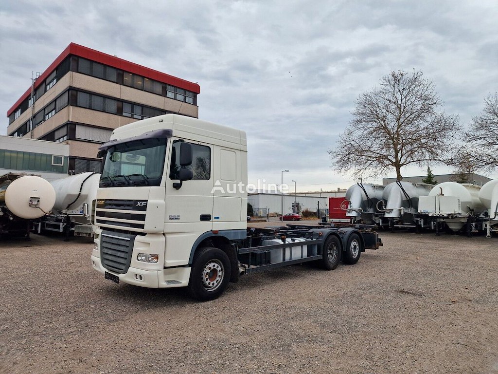 DAF XF105.460 vozilo za prevoz kontejnera