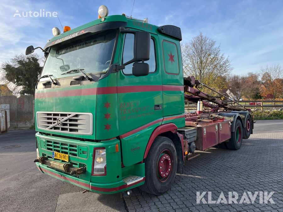 Prodaje se Volvo FH480 kamion sa kukom za podizanje tereta na aukciji