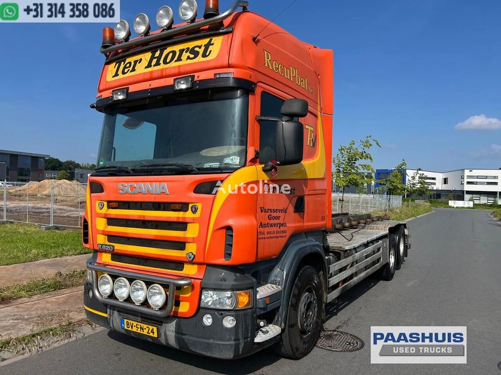 Scania R 620 B 6X2 V8 / retarder / steel spring /airco kamion sa kukom za podizanje tereta