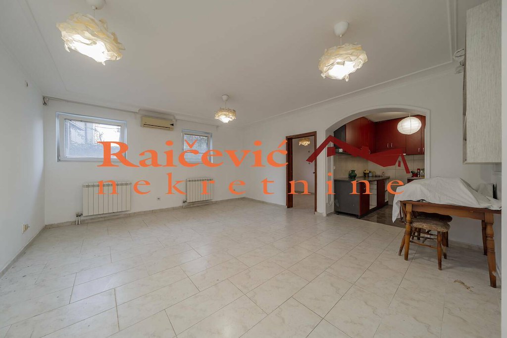 ZVEZDARA MIRIJEVO 52m2 , 67900e