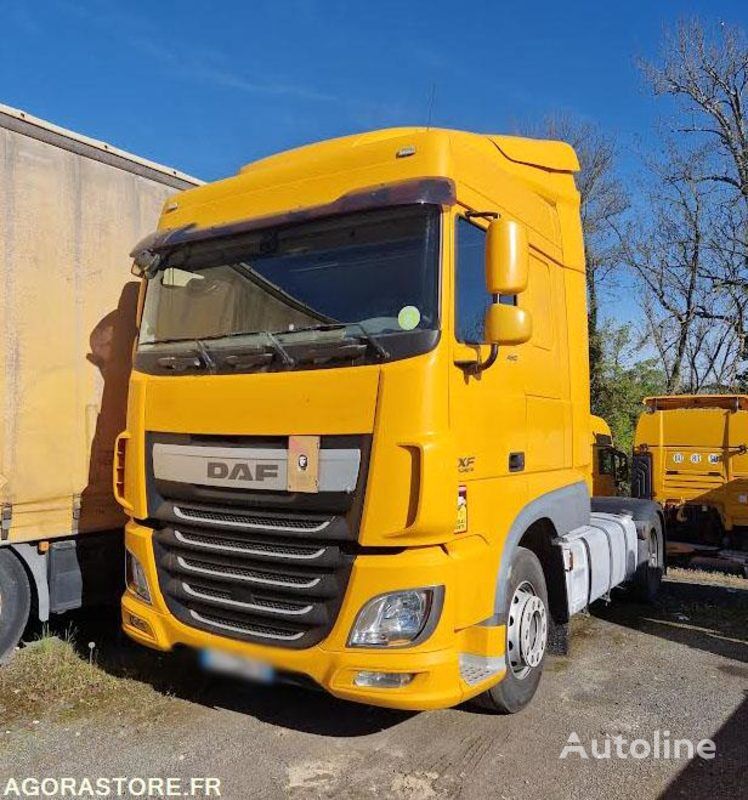 Prodaje se DAF XF460 tegljač na aukciji