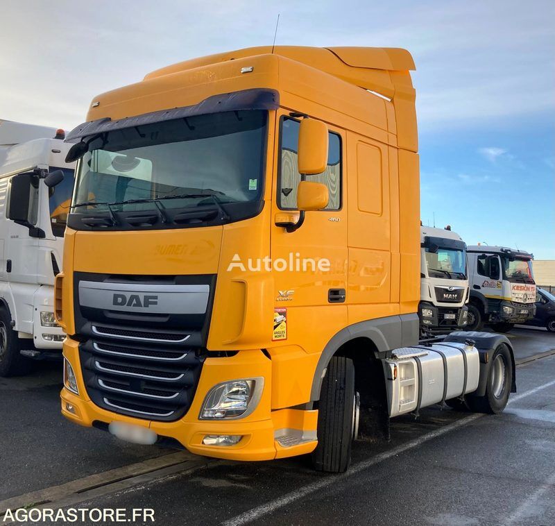 Prodaje se DAF XF460 tegljač na aukciji