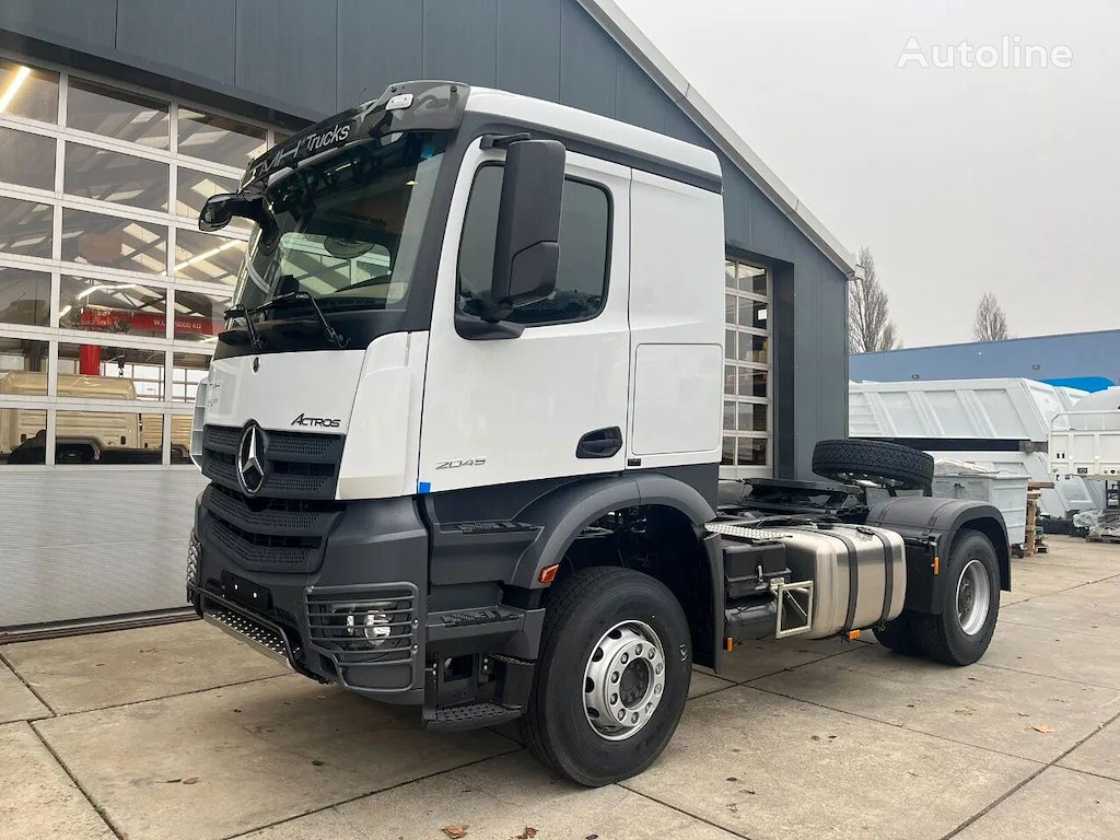 Novi Mercedes-Benz Actros 2045 S 4x2 Tractor Head tegljač