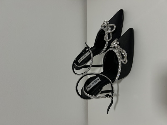 Steve Madden crne stikle sa srebrnim masnama