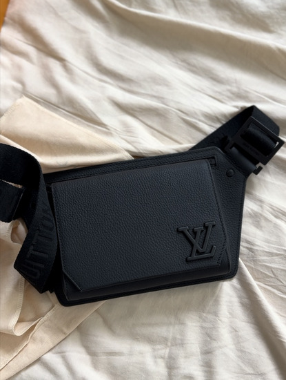 louis vuitton takeoff sling 35400%