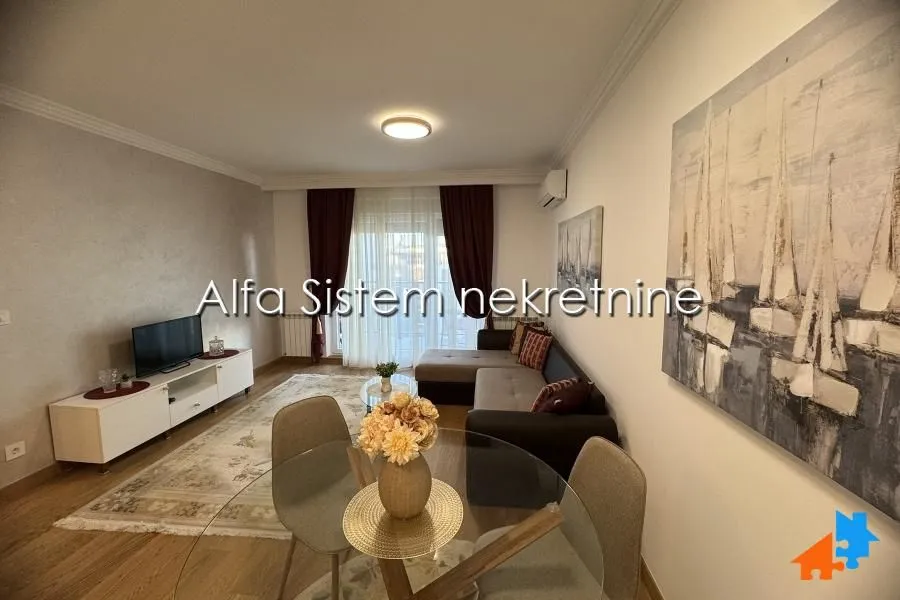 Izdavanje, dvosoban stan, 52m2, Zemun Gornji Grad, Zemun, Beograd