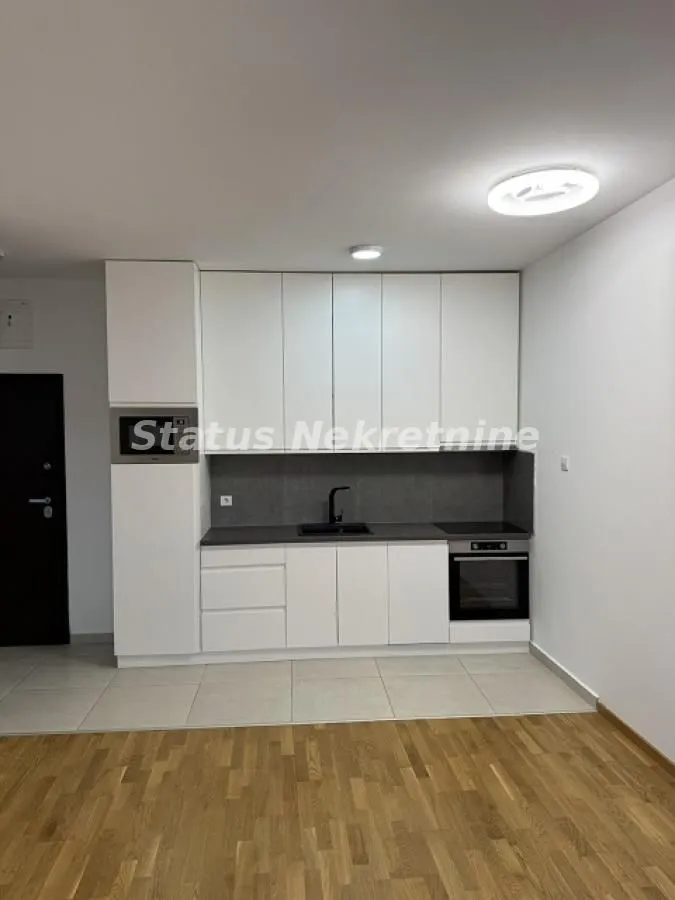 Izdavanje, dvosoban stan, 55m2, Centar, Novi Sad