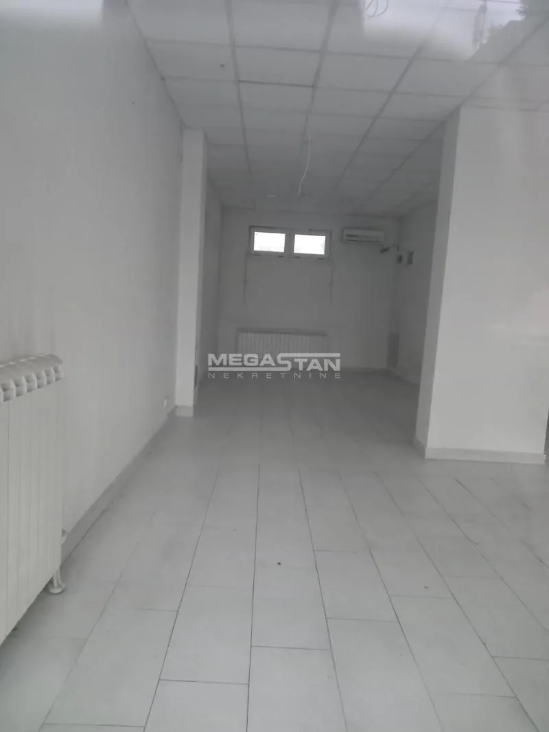 Izdavanje, poslovni prostor, 56m2, Crveni Krst, Beograd