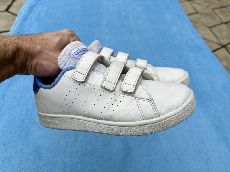 ADIDAS ( 35 ) patike za dečaka