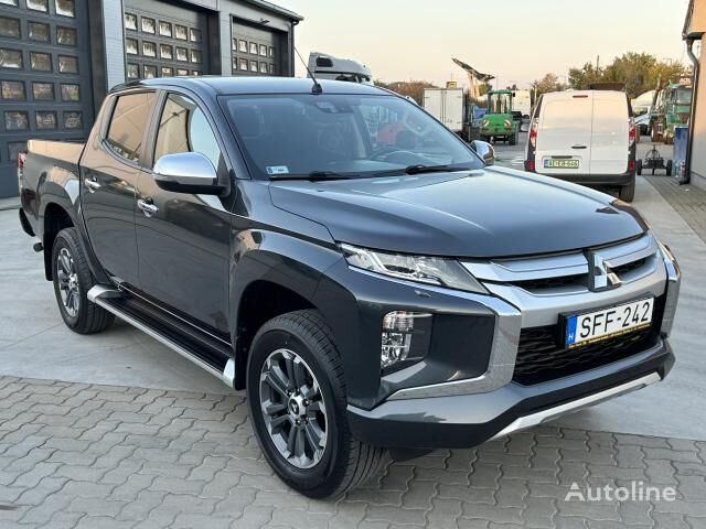 Mitsubishi L 200 2.2 D Intense Plus A T 142ekm / megkímélt állapot pikap