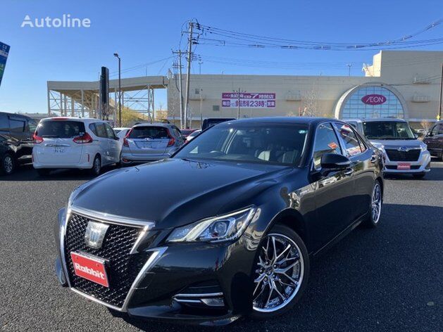 Toyota CROWN sedan