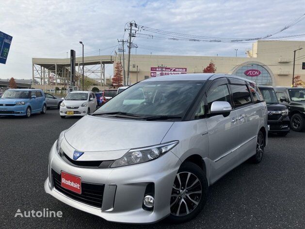 Toyota ESTIMA minivan