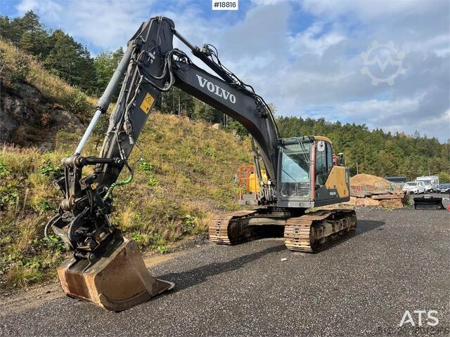 Bager za puzanje
Volvo EC180EL w/ Cleaning bucket, Digging bucket, Shinni