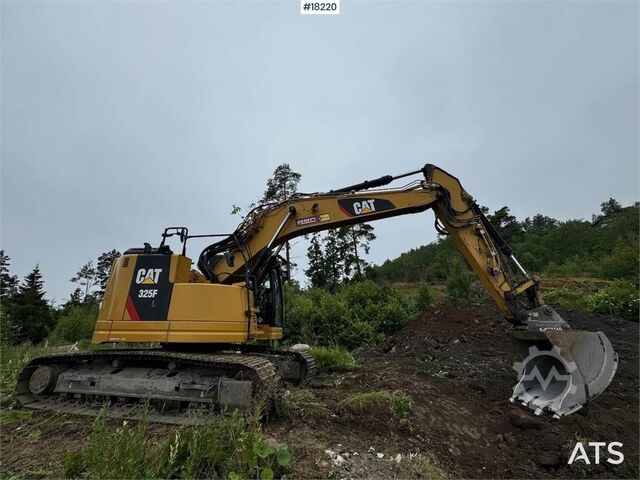 Bager za puzanje
CAT 325 FLCR Tracked excavator w/ tilt, GPS and 2 buck