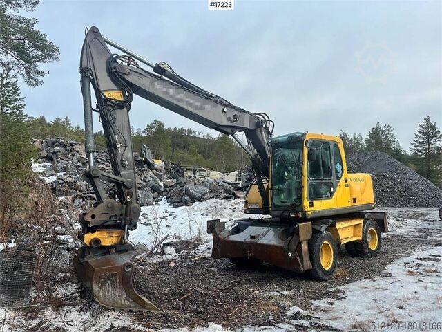 Bager na točkovima
Volvo EW160B Wheel excavator w/ Rototilt, 1 bucket and s