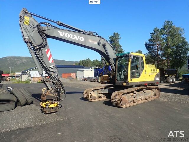 Bager za puzanje
Volvo EC210BLC crawler excavator w/ Rototilt, sanding bu