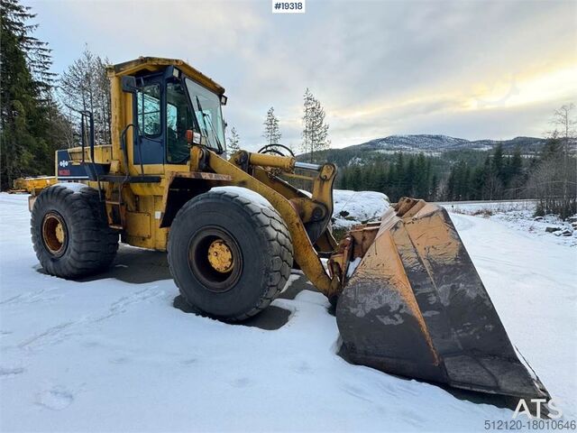 Utovarivač točkova
Komatsu WA380 Wheel Loader w/ Bucket WATCH VIDEO