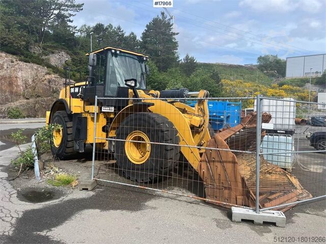 Utovarivač točkova
CAT 966M wheel loader w/ 2 side tipping buckets and 1