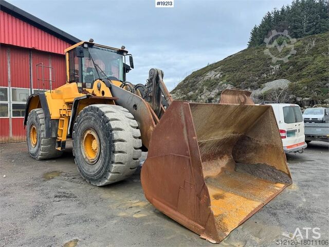 Utovarivač točkova
Volvo L220F Wheel loader w/ Bucket, scale and printer.