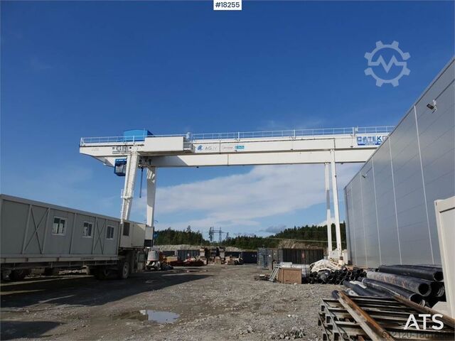 Alatka za podizanje
Gantry crane. 4x10 tons.