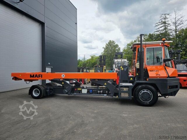 Terminalni traktor
MAFI MTL20J