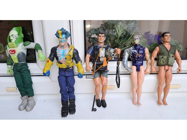 ACTION MAN 5 ODLICNIH FIGURA