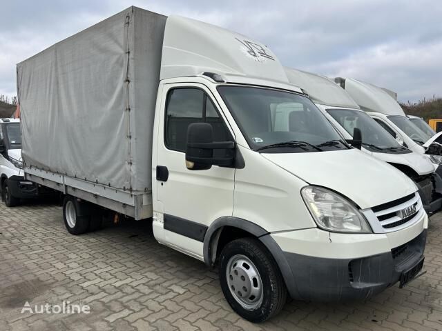 IVECO Daily 35C15 kamion s ceradom < 3.5t