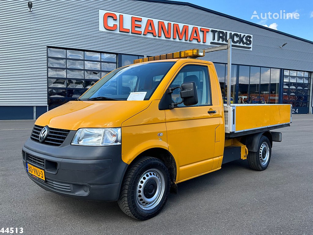 Volkswagen Transporter 2.0 300 Manual kamion s ravnom platformom < 3.5t