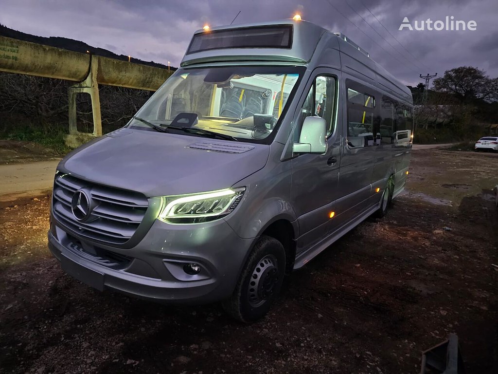 Novi Mercedes-Benz Sprinter 519 gradski autobus