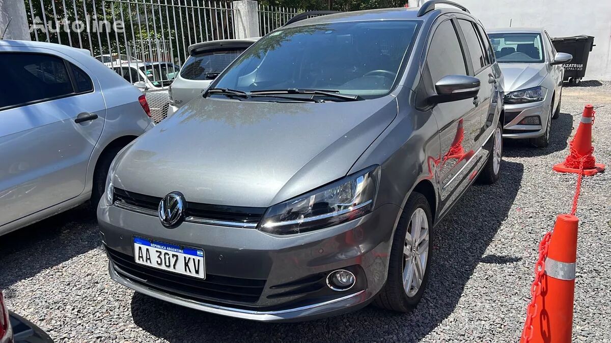 Volkswagen Suran minivan