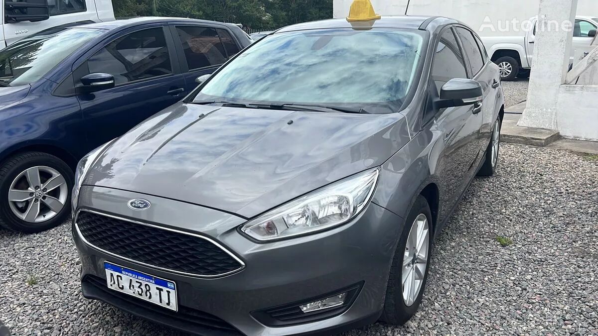 Ford Focus III sedan