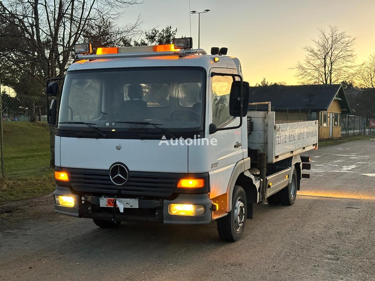 Prodaje se Mercedes-Benz Atego 817 kamion s ravnom platformom na aukciji