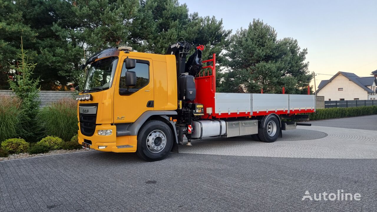 DAF LF 310 Flatbed + Crane FASSI F185 kamion s ravnom platformom