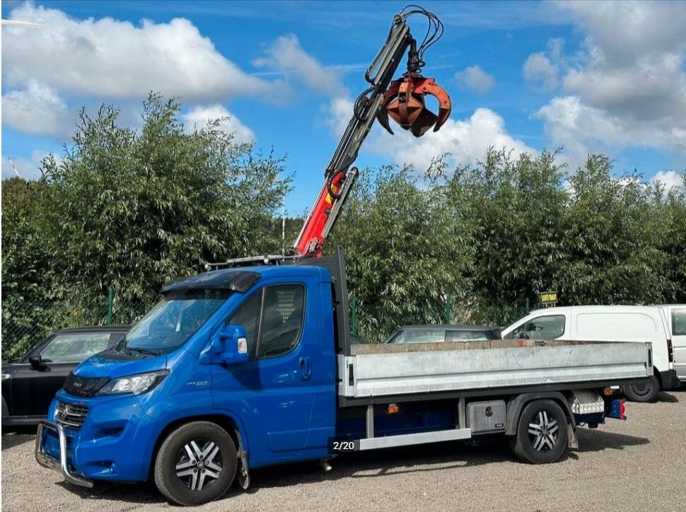 FIAT Ducato 2.3 Flatbed + crane kamion s ravnom platformom