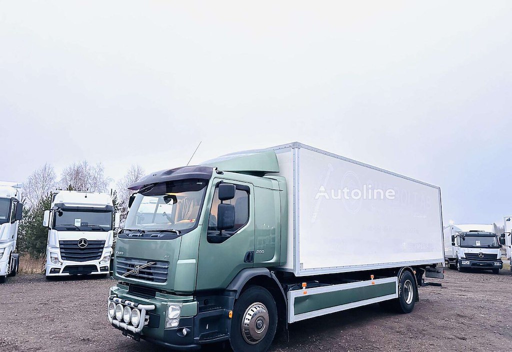 Volvo FE 280 20,5T su liftu kamion furgon