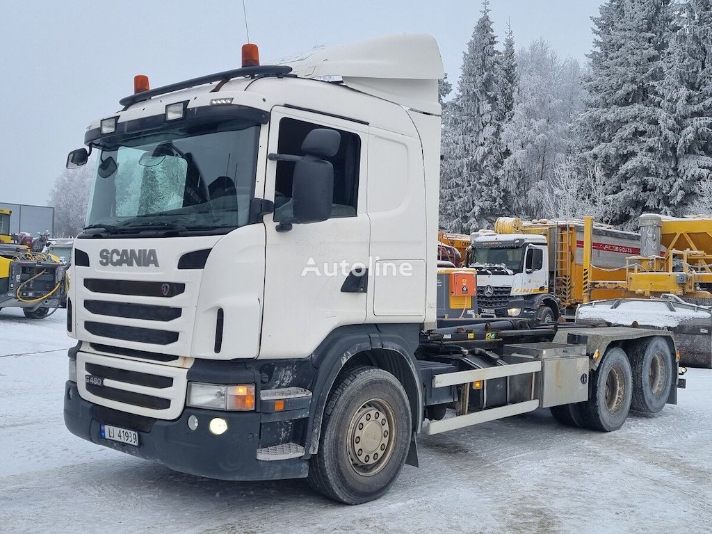 Prodaje se Scania G480 CB6X2HSA rol kiper sa kukom na aukciji