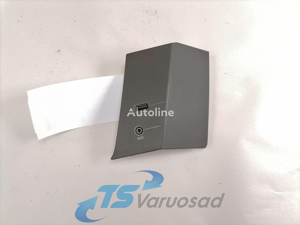 AUX connector panel Volvo Volvo USB / AUX connector panel 82303887 za Volvo FH 4 tegljača