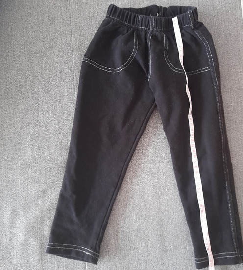 Crne pantalonice broj 2/92