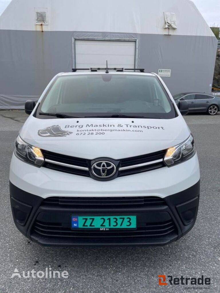 Prodaje se Toyota Proace minibus furgon na aukciji