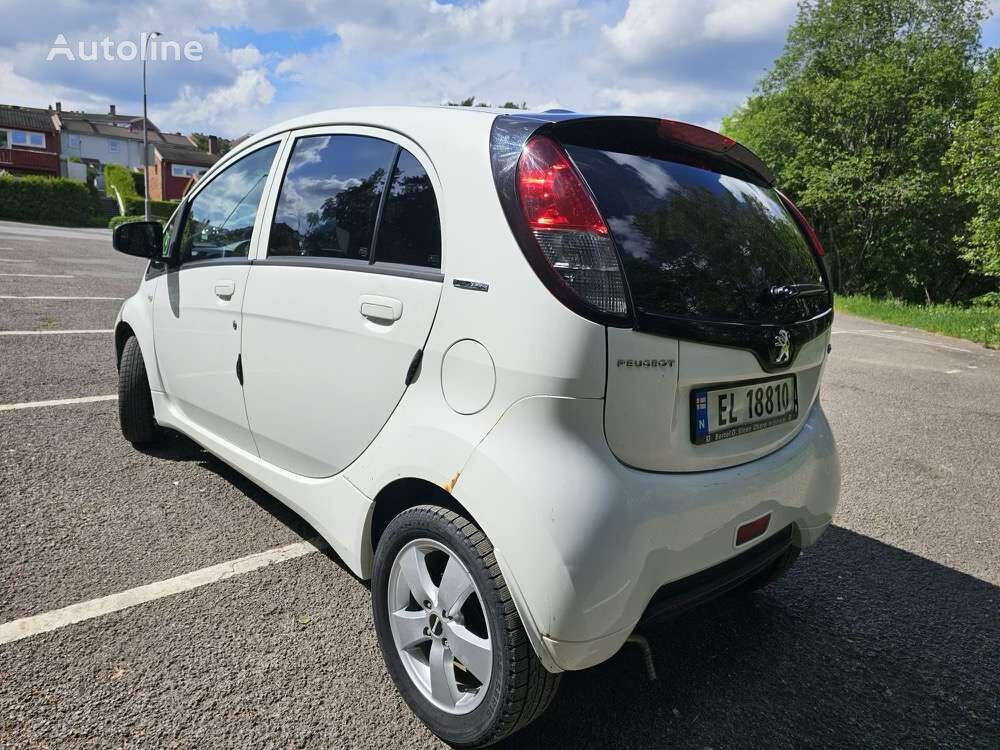 Prodaje se Peugeot Lon hečbek na aukciji