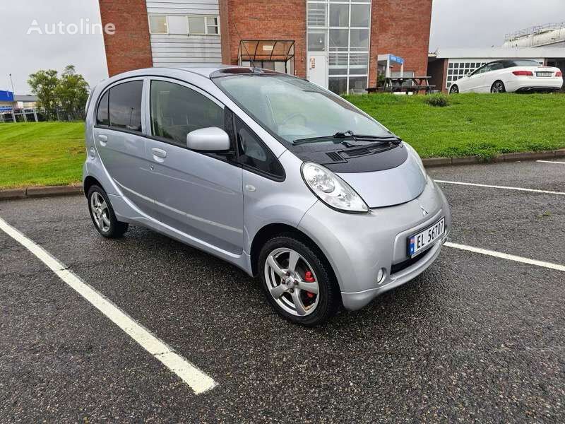 Prodaje se Mitsubishi I-miev hečbek na aukciji