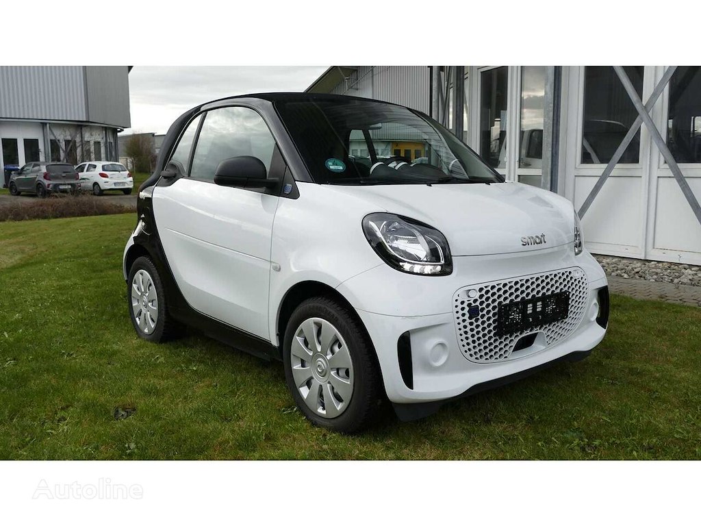 Prodaje se Smart Fortwo EQ hečbek na aukciji