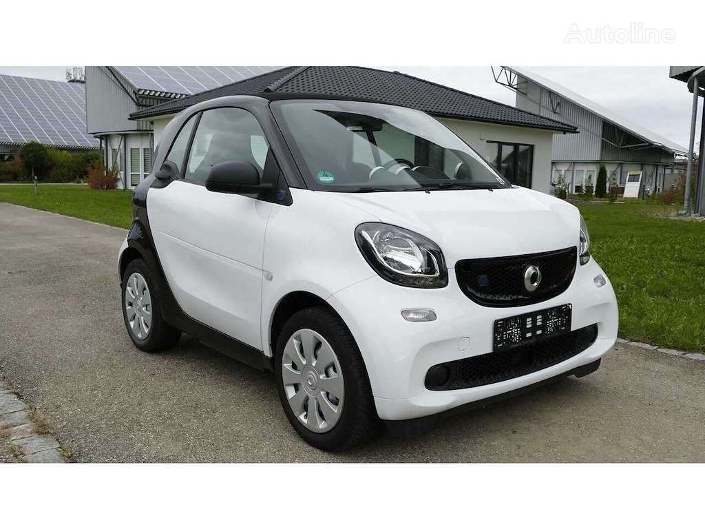 Prodaje se Smart Fortwo EQ hečbek na aukciji