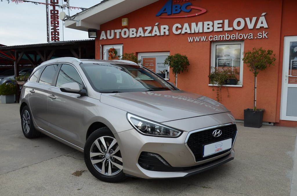 Hyundai i30 CW 1,4 TGDi Family 103KW M6 karavan