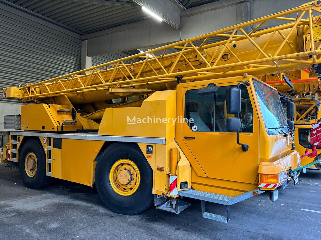 Liebherr LTM 1030-2.1 pokretna dizalica