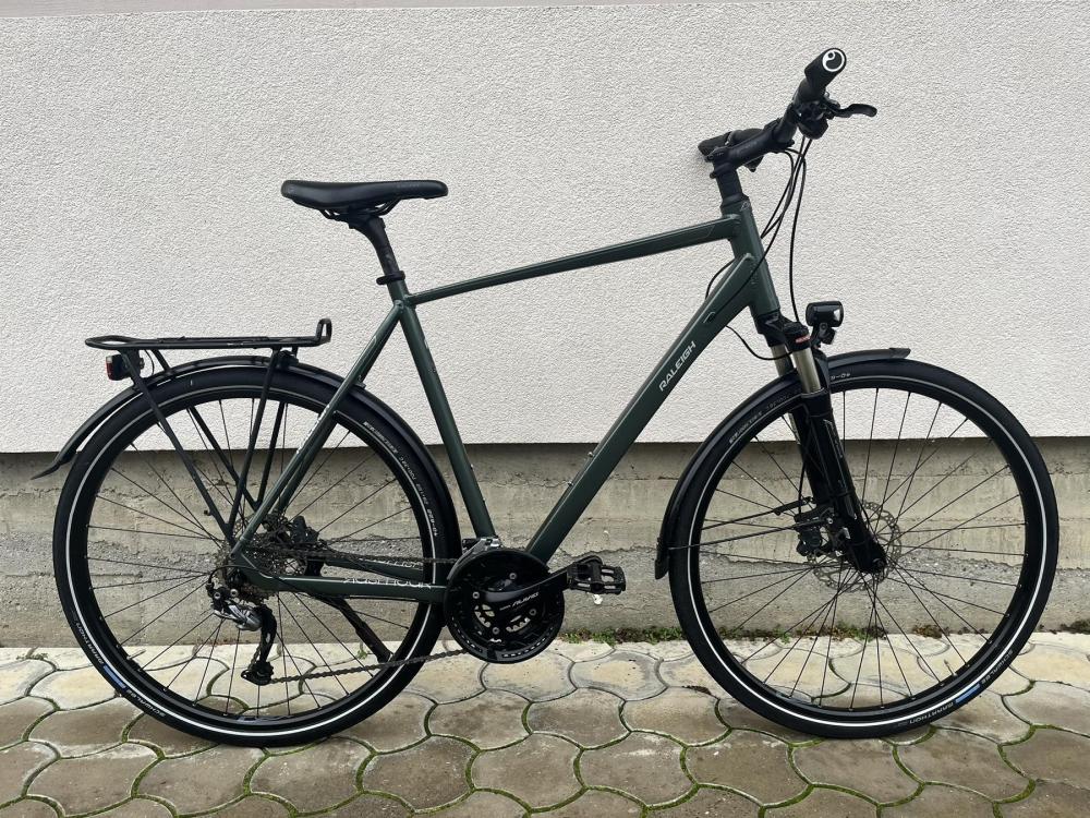 Raleigh rushour 3.0 28" top stanje