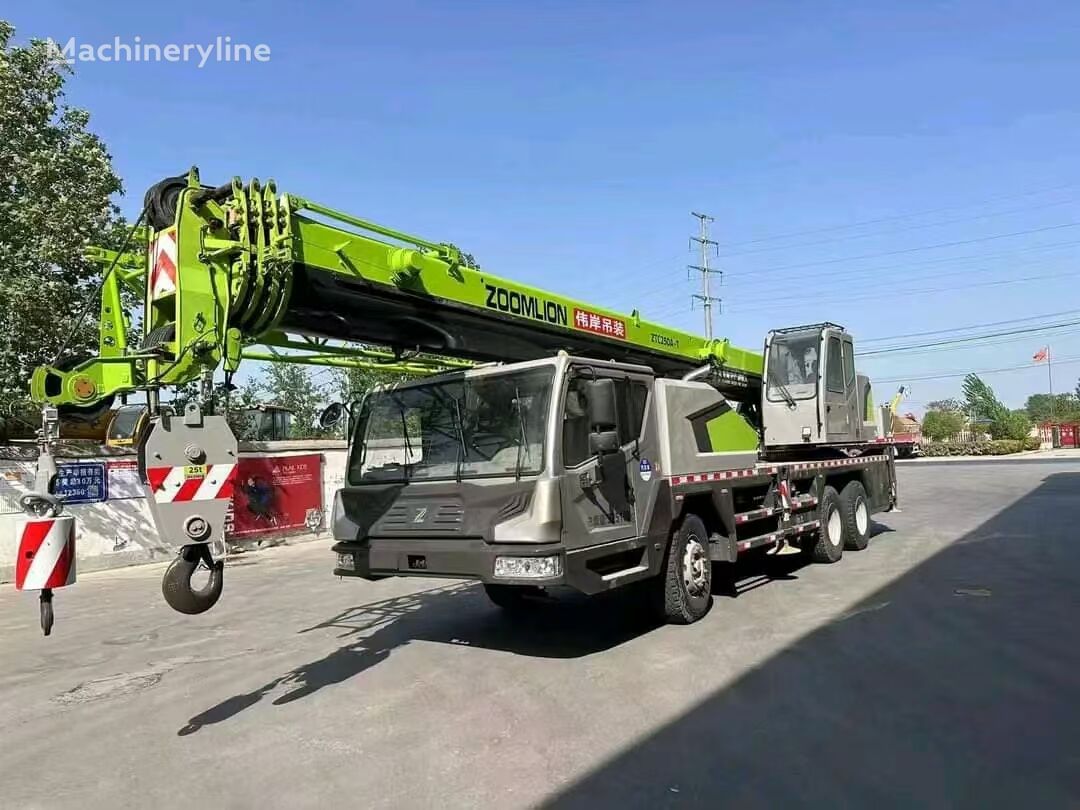 Zoomlion Zoomlion ZTC250A-1 ZTC250V ZTC250 25 ton 25t 25 tons 25ton crane pokretna dizalica