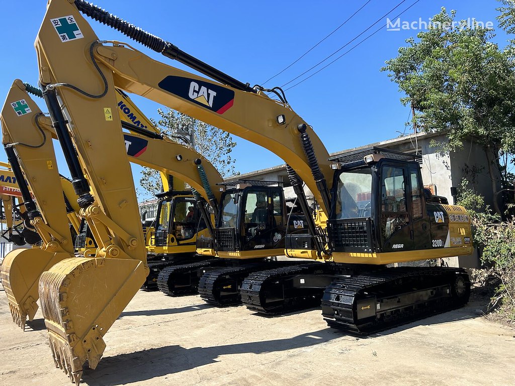 Caterpillar 320D2L bager guseničar